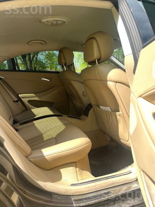 Brown Mercedes-Benz CLS 320 2008 in Riga, with an engine capacity of 3.00 L and mileage of 269 thousand km for 6650 €, photo 8 on AUTOMOTO.COM.LV