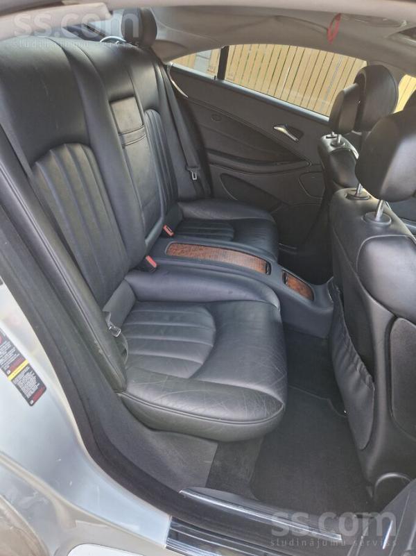 Mercedes-Benz CLS 320 2005 in Jelgava, with an engine capacity of 3.00 L and mileage of 321 thousand km for 3600 €, photo 10 on AUTOMOTO.COM.LV