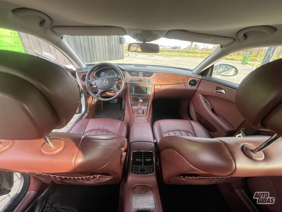 Mercedes-Benz CLS 320 2006 Kauņa, ar dzinēja tilpumu 3.00 L un nobraukumu 400 tūkst. km par 2750 €, foto 9 vietnē AUTOMOTO.COM.LV
