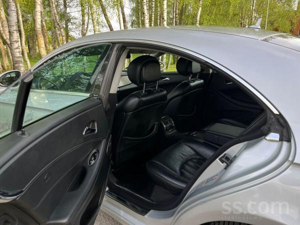 Mercedes-Benz CLS 320 2007 Rīga, ar dzinēja tilpumu 3.00 L un nobraukumu 319 tūkst. km par 4890 €, foto 7 vietnē AUTOMOTO.COM.LV