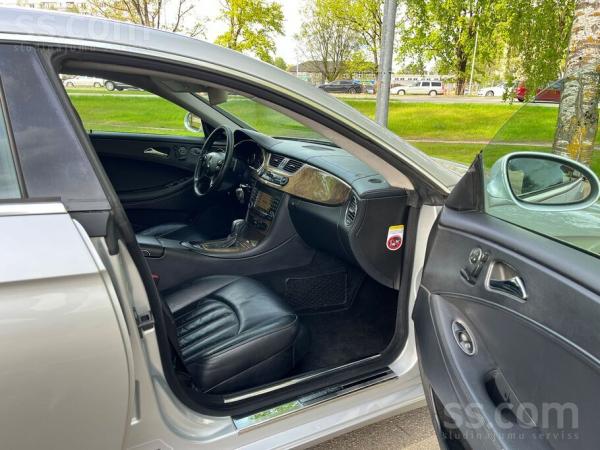Mercedes-Benz CLS 320 2007 Rīga, ar dzinēja tilpumu 3.00 L un nobraukumu 319 tūkst. km par 4890 €, foto 8 vietnē AUTOMOTO.COM.LV