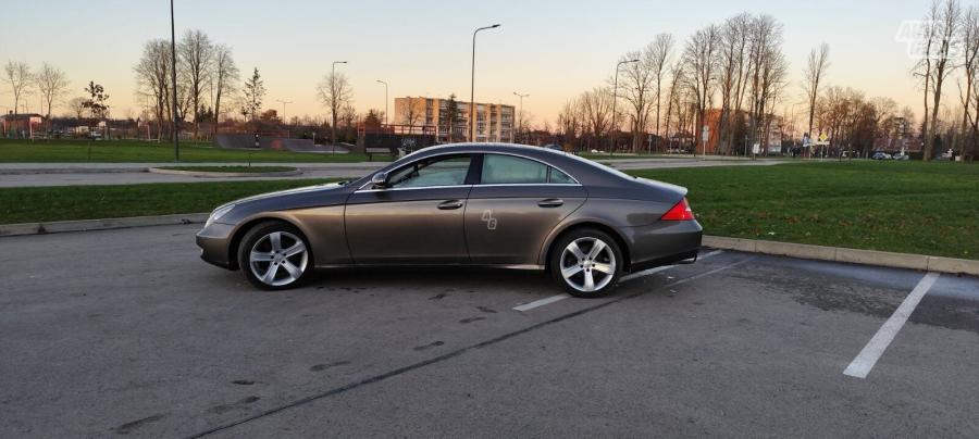 Mercedes-Benz CLS 320 2008 in Vilnius, with an engine capacity of 3.00 L and mileage of 260 thousand km for 4900 €, photo 7 on AUTOMOTO.COM.LV