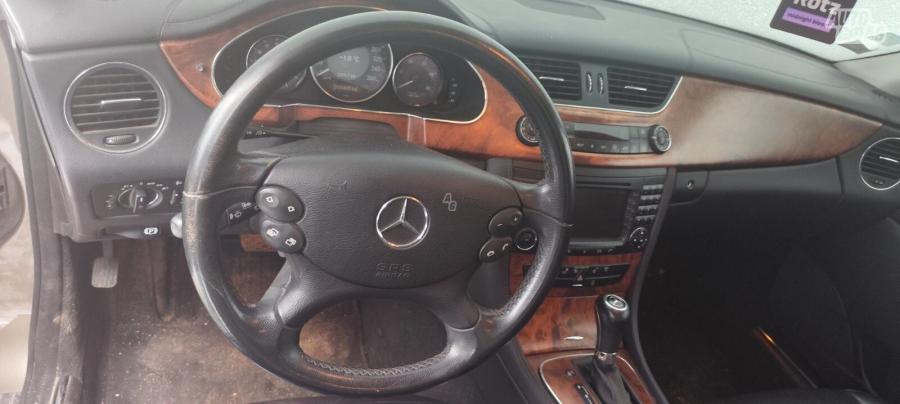 Mercedes-Benz CLS 320 2008 in Vilnius, with an engine capacity of 3.00 L and mileage of 260 thousand km for 4900 €, photo 12 on AUTOMOTO.COM.LV