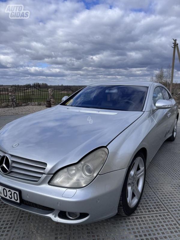 Pelēks Mercedes-Benz CLS 320 2005 Vievis, ar dzinēja tilpumu 3.00 L un nobraukumu 252 tūkst. km par 3700 €, foto 4 vietnē AUTOMOTO.COM.LV