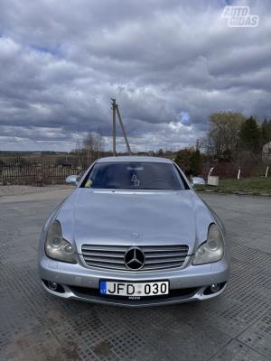 Pelēks Mercedes-Benz CLS 320 2005 Vievis, ar dzinēja tilpumu 3.00 L un nobraukumu 252 tūkst. km par 3700 €, foto 6 vietnē AUTOMOTO.COM.LV
