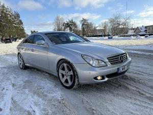 Pelēks Mercedes-Benz CLS 320 2006 Varėna, ar dzinēja tilpumu 3.20 L un nobraukumu 373 tūkst. km par 4000 €, foto 3 vietnē AUTOMOTO.COM.LV