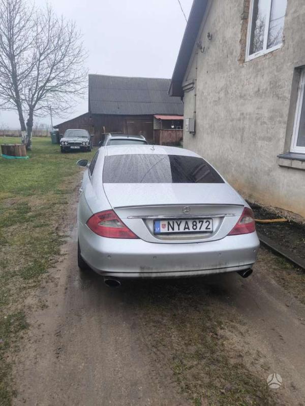 Grey Mercedes-Benz CLS 320 2007 in Radviliskis, with an engine capacity of 3.00 L and mileage of 506 thousand km for 3200 €, photo 5 on AUTOMOTO.COM.LV