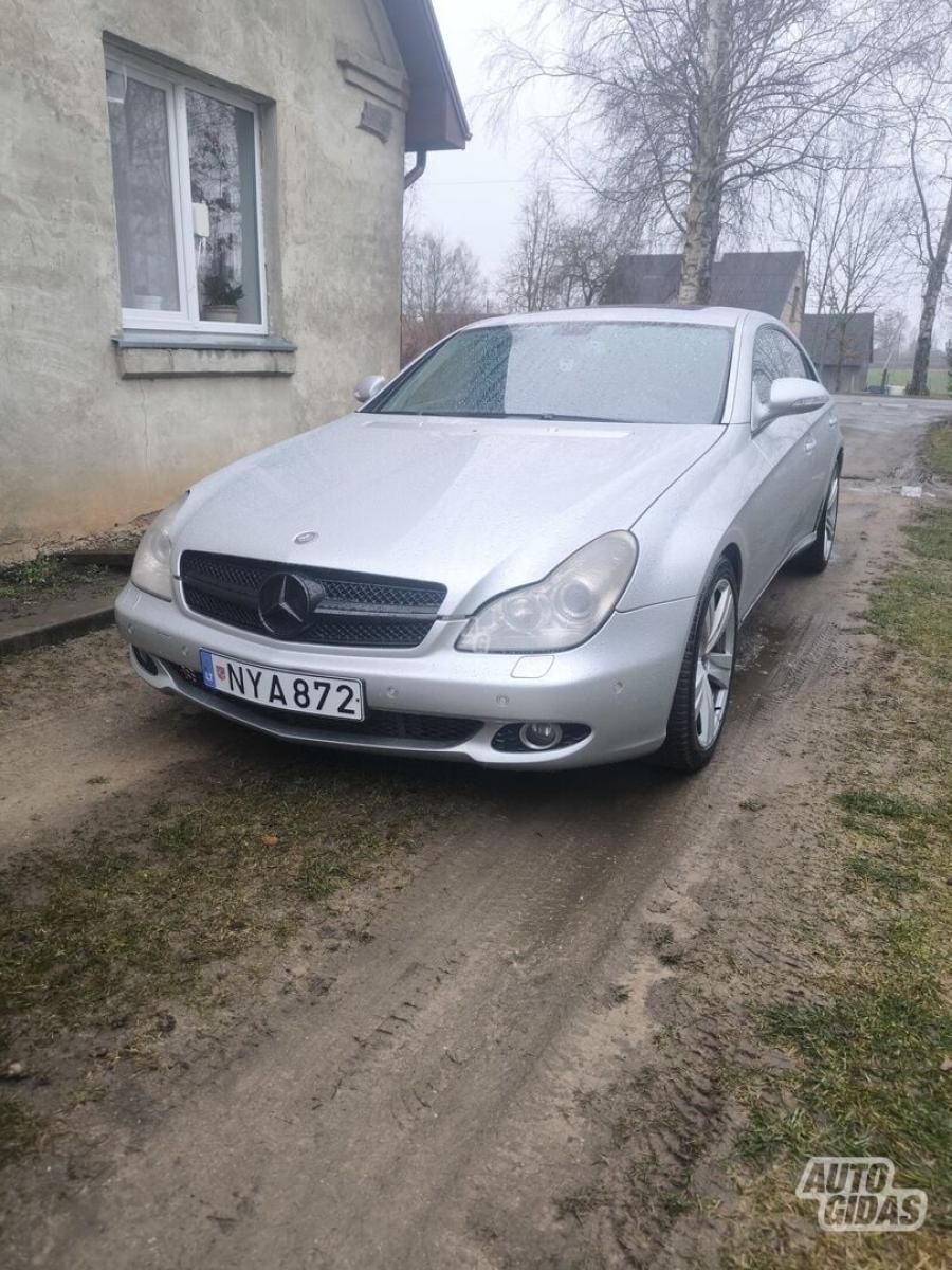 Pelēks Mercedes-Benz CLS 320 2007 Šauļi, ar dzinēja tilpumu 3.00 L un nobraukumu 506 tūkst. km par 3200 €, foto 2 vietnē AUTOMOTO.COM.LV