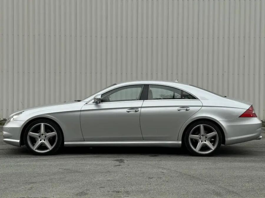 Pelēks Mercedes-Benz CLS 320 2007 Rīga, ar dzinēja tilpumu 3.20 L un nobraukumu 272 tūkst. km par 8490 €, foto 5 vietnē AUTOMOTO.COM.LV