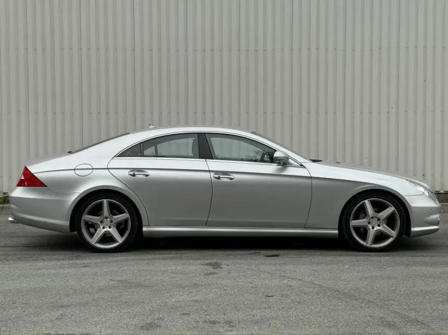 Pelēks Mercedes-Benz CLS 320 2007 Rīga, ar dzinēja tilpumu 3.20 L un nobraukumu 272 tūkst. km par 8490 €, foto 6 vietnē AUTOMOTO.COM.LV