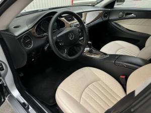 Pelēks Mercedes-Benz CLS 320 2007 Rīga, ar dzinēja tilpumu 3.20 L un nobraukumu 272 tūkst. km par 8490 €, foto 10 vietnē AUTOMOTO.COM.LV