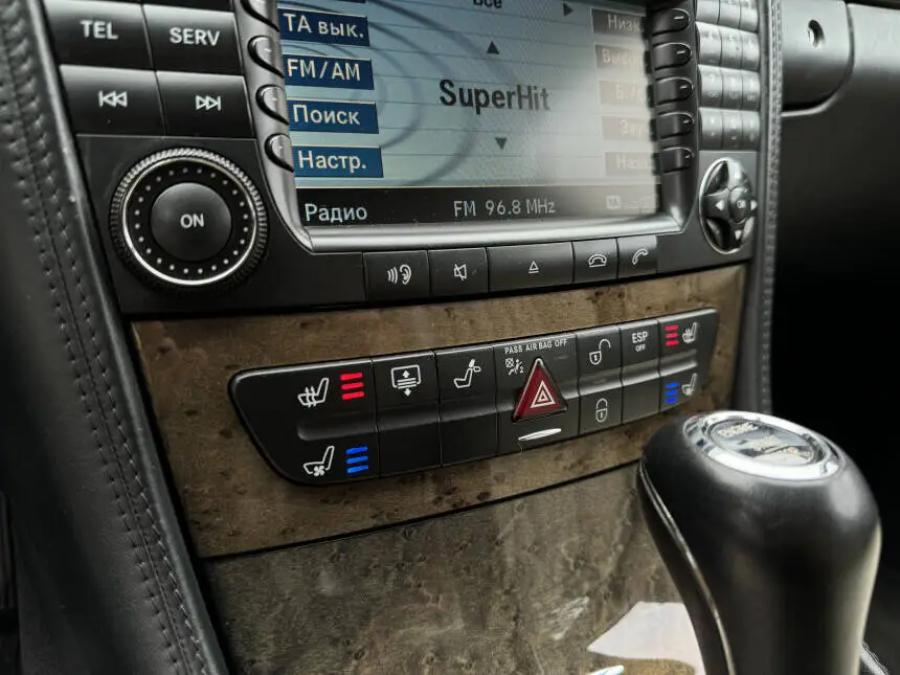Pelēks Mercedes-Benz CLS 320 2007 Rīga, ar dzinēja tilpumu 3.20 L un nobraukumu 272 tūkst. km par 8490 €, foto 18 vietnē AUTOMOTO.COM.LV