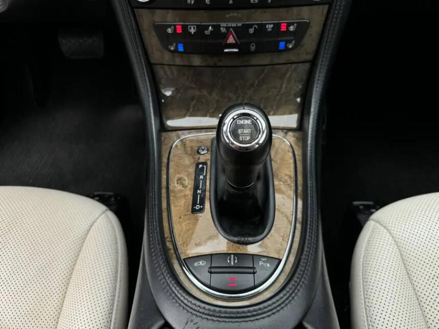 Pelēks Mercedes-Benz CLS 320 2007 Rīga, ar dzinēja tilpumu 3.20 L un nobraukumu 272 tūkst. km par 8490 €, foto 19 vietnē AUTOMOTO.COM.LV