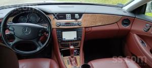 Grey Mercedes-Benz CLS 320 2008 in Riga, with an engine capacity of 3.20 L and mileage of 250 thousand km for 5300 €, photo 11 on AUTOMOTO.COM.LV