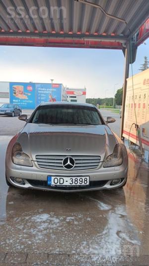 Grey Mercedes-Benz CLS 320 2008 in Riga, with an engine capacity of 3.20 L and mileage of 250 thousand km for 5300 €, photo 24 on AUTOMOTO.COM.LV