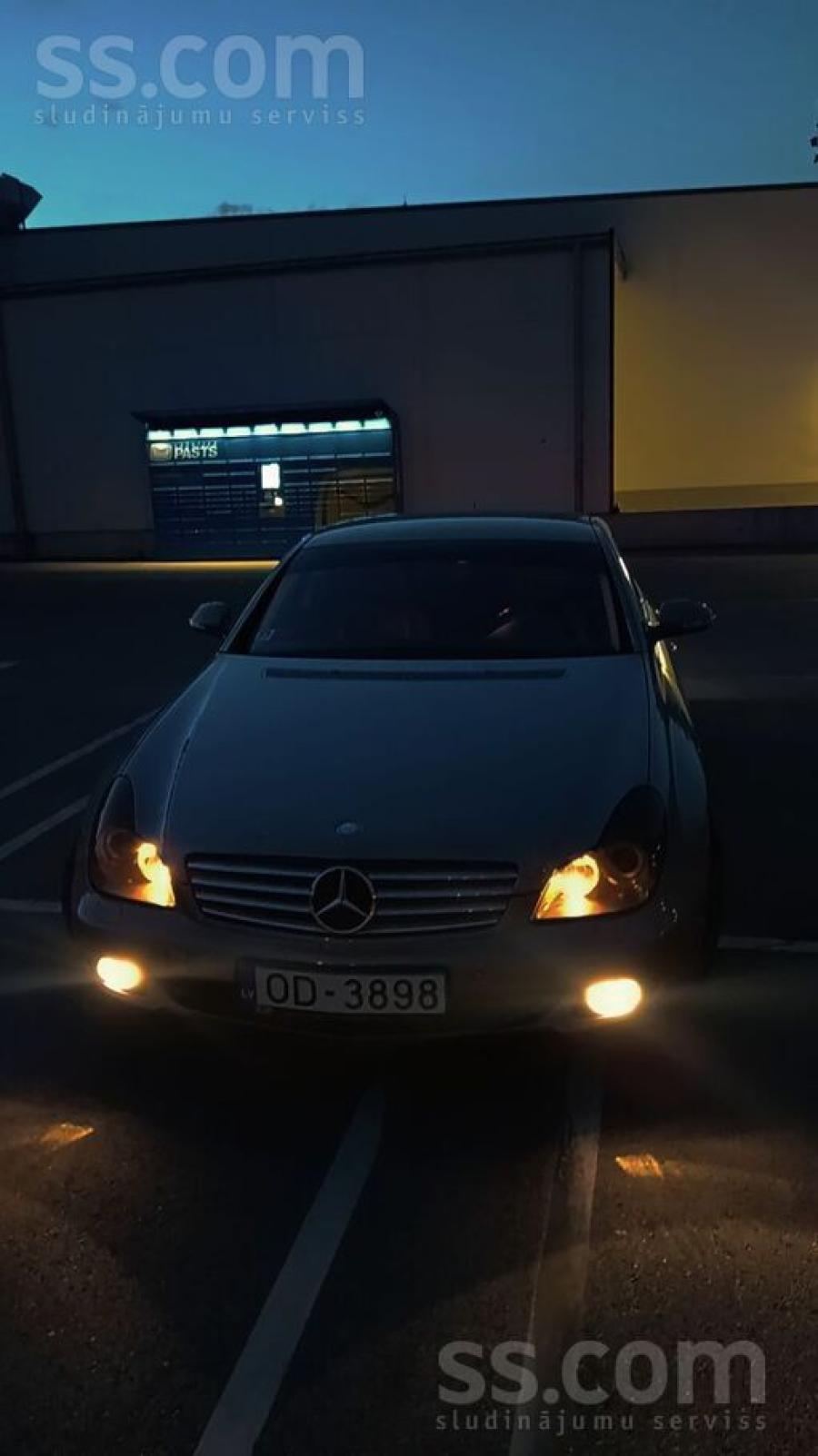 Grey Mercedes-Benz CLS 320 2008 in Riga, with an engine capacity of 3.20 L and mileage of 250 thousand km for 5300 €, photo 26 on AUTOMOTO.COM.LV