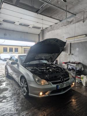 Pelēks Mercedes-Benz CLS 320 2009 Klaipėda, ar dzinēja tilpumu 3.00 L un nobraukumu 312 tūkst. km par 5200 €, foto 8 vietnē AUTOMOTO.COM.LV