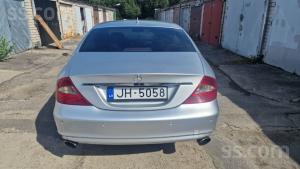 Grey Mercedes-Benz CLS 320 2006 in Riga, with an engine capacity of 3.00 L and mileage of 225 thousand km for 5650 €, photo 6 on AUTOMOTO.COM.LV