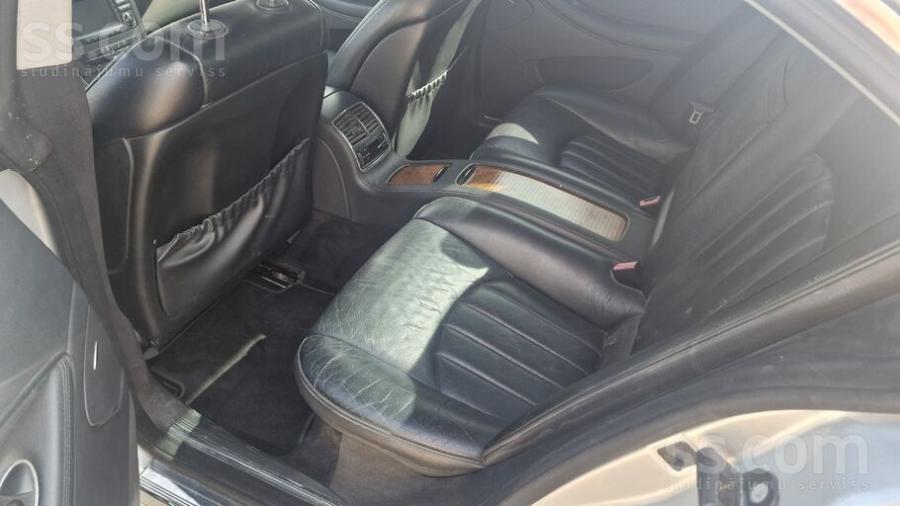 Grey Mercedes-Benz CLS 320 2006 in Riga, with an engine capacity of 3.00 L and mileage of 225 thousand km for 5650 €, photo 11 on AUTOMOTO.COM.LV