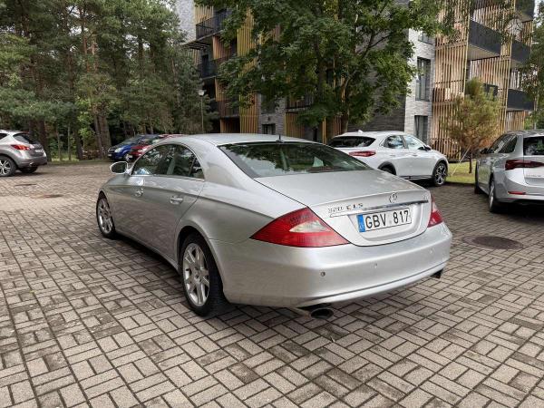 Pelēks Mercedes-Benz CLS 320 2006 Palanga, ar dzinēja tilpumu 2.99 L un nobraukumu 510 tūkst. km par 4000 €, foto 8 vietnē AUTOMOTO.COM.LV
