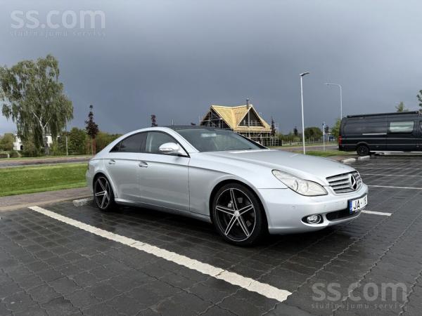 Pelēks Mercedes-Benz CLS 320 2006 Rīga, ar dzinēja tilpumu 3.00 L un nobraukumu 315 tūkst. km par 5000 €, foto 5 vietnē AUTOMOTO.COM.LV