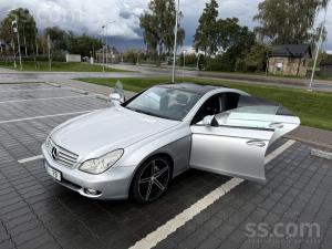 Grey Mercedes-Benz CLS 320 2006 in Riga, with an engine capacity of 3.00 L and mileage of 315 thousand km for 5000 €, photo 7 on AUTOMOTO.COM.LV