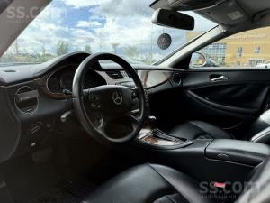 Grey Mercedes-Benz CLS 320 2006 in Riga, with an engine capacity of 3.00 L and mileage of 315 thousand km for 5000 €, photo 9 on AUTOMOTO.COM.LV