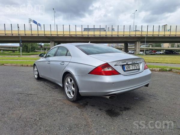 Grey Mercedes-Benz CLS 320 2007 in Riga, with an engine capacity of 3.00 L and mileage of 380 thousand km for 3800 €, photo 6 on AUTOMOTO.COM.LV