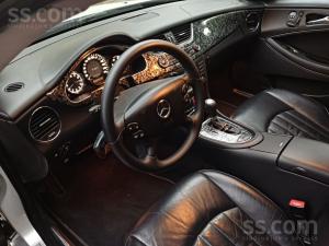Grey Mercedes-Benz CLS 320 2008 in Riga, with an engine capacity of 3.00 L and mileage of 360 thousand km for 5800 €, photo 9 on AUTOMOTO.COM.LV