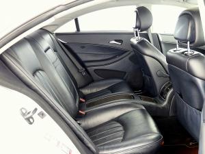 Pelēks Mercedes-Benz CLS 320 2008 Tallina, ar dzinēja tilpumu 3.00 L un nobraukumu 285 tūkst. km par 3999 €, foto 8 vietnē AUTOMOTO.COM.LV