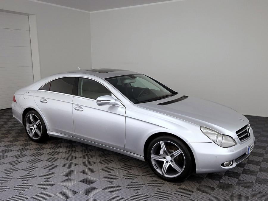 Pelēks Mercedes-Benz CLS 320 2008 Tallina, ar dzinēja tilpumu 3.00 L un nobraukumu 285 tūkst. km par 3999 €, foto 10 vietnē AUTOMOTO.COM.LV