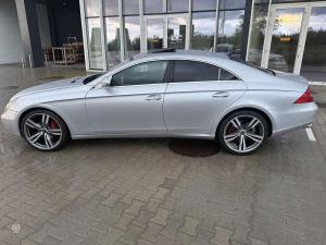 Grey Mercedes-Benz CLS 320 2009 in Vilnius, with an engine capacity of 2.99 L and mileage of 440 thousand km for 4000 €, photo  on AUTOMOTO.COM.LV