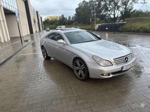 Grey Mercedes-Benz CLS 320 2009 in Vilnius, with an engine capacity of 2.99 L and mileage of 440 thousand km for 4000 €, photo 6 on AUTOMOTO.COM.LV