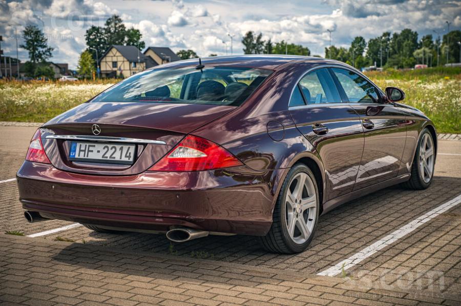 Sarkans Mercedes-Benz CLS 320 2006 Limbaži, ar dzinēja tilpumu 3.00 L un nobraukumu 543 tūkst. km par 4500 €, foto 4 vietnē AUTOMOTO.COM.LV