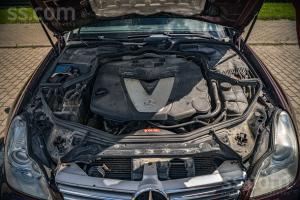 Sarkans Mercedes-Benz CLS 320 2006 Limbaži, ar dzinēja tilpumu 3.00 L un nobraukumu 543 tūkst. km par 4500 €, foto 11 vietnē AUTOMOTO.COM.LV