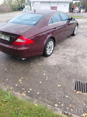 Red Mercedes-Benz CLS 320 2008 in Riga, with an engine capacity of 3.00 L and mileage of 361 thousand km for 4200 €, photo 5 on AUTOMOTO.COM.LV
