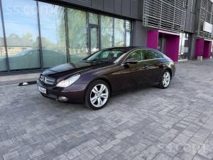 Red Mercedes-Benz CLS 320 2009 in Riga, with an engine capacity of 3.00 L and mileage of 327 thousand km for 7900 €, photo 3 on AUTOMOTO.COM.LV