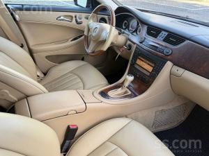 Red Mercedes-Benz CLS 320 2009 in Riga, with an engine capacity of 3.00 L and mileage of 327 thousand km for 7900 €, photo 9 on AUTOMOTO.COM.LV