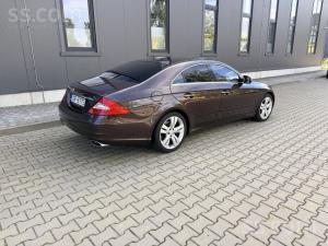 Sarkans Mercedes-Benz CLS 320 2009 Rīga, ar dzinēja tilpumu 3.00 L un nobraukumu 334 tūkst. km par 6900 €, foto 5 vietnē AUTOMOTO.COM.LV