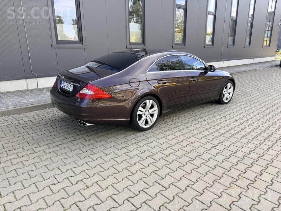 Sarkans Mercedes-Benz CLS 320 2009 Rīga, ar dzinēja tilpumu 3.00 L un nobraukumu 334 tūkst. km par 6900 €, foto 5 vietnē AUTOMOTO.COM.LV