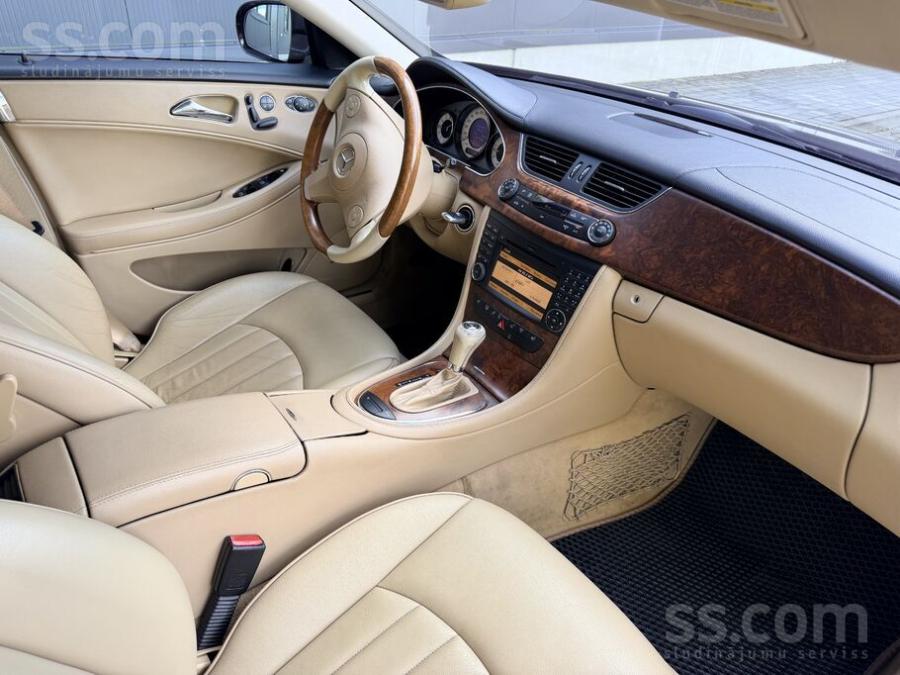 Sarkans Mercedes-Benz CLS 320 2009 Rīga, ar dzinēja tilpumu 3.00 L un nobraukumu 334 tūkst. km par 6900 €, foto 8 vietnē AUTOMOTO.COM.LV