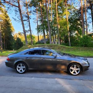 Mercedes-Benz CLS 320 2006 in Vilnius, with an engine capacity of 3.00 L and mileage of 350 thousand km for 3500 €, photo 8 on AUTOMOTO.COM.LV
