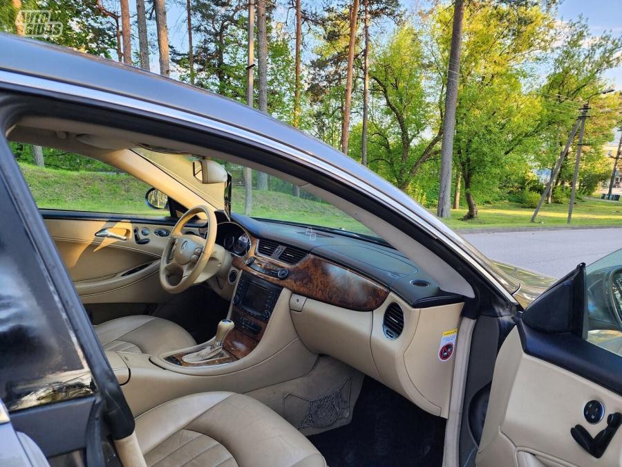 Mercedes-Benz CLS 320 2006 in Vilnius, with an engine capacity of 3.00 L and mileage of 350 thousand km for 3500 €, photo 10 on AUTOMOTO.COM.LV