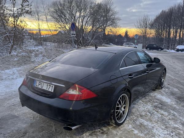 Mercedes-Benz CLS 320 2007 in Siauliai, with an engine capacity of 3.00 L and mileage of 111 thousand km for 3650 €, photo 3 on AUTOMOTO.COM.LV
