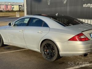 Mercedes-Benz CLS 320 2008 Rīga, ar dzinēja tilpumu 3.00 L un nobraukumu 321 tūkst. km par 4700 €, foto 4 vietnē AUTOMOTO.COM.LV