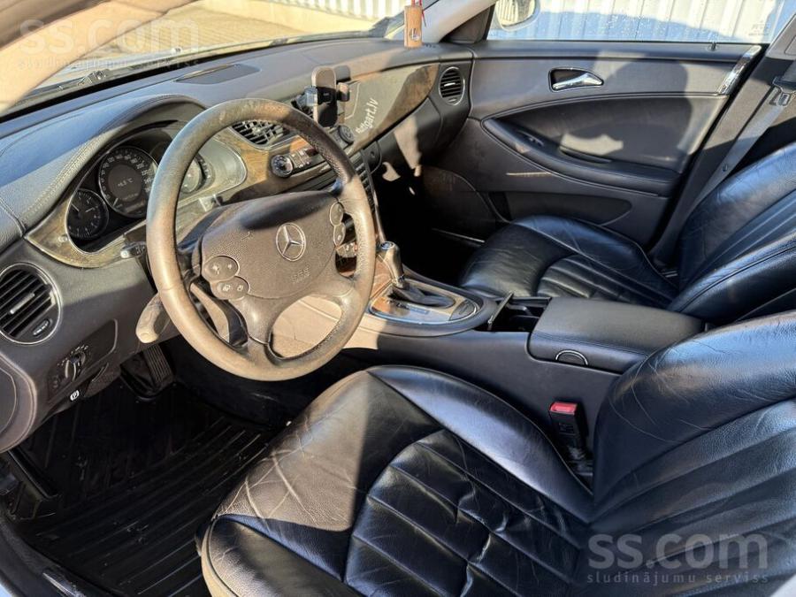 Mercedes-Benz CLS 320 2008 Rīga, ar dzinēja tilpumu 3.00 L un nobraukumu 321 tūkst. km par 4700 €, foto 6 vietnē AUTOMOTO.COM.LV