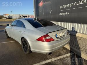 Mercedes-Benz CLS 320 2008 Rīga, ar dzinēja tilpumu 3.00 L un nobraukumu 321 tūkst. km par 4700 €, foto 9 vietnē AUTOMOTO.COM.LV