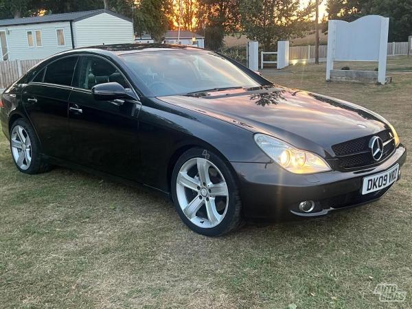 Mercedes-Benz CLS 320 2009 in Kazlu Ruda, with an engine capacity of 3.20 L and mileage of 176 thousand km for 2450 €, photo 1 on AUTOMOTO.COM.LV