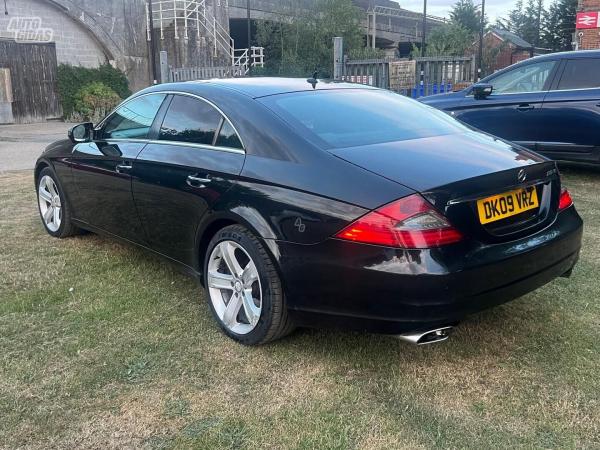 Mercedes-Benz CLS 320 2009 in Kazlu Ruda, with an engine capacity of 3.20 L and mileage of 176 thousand km for 2450 €, photo 9 on AUTOMOTO.COM.LV