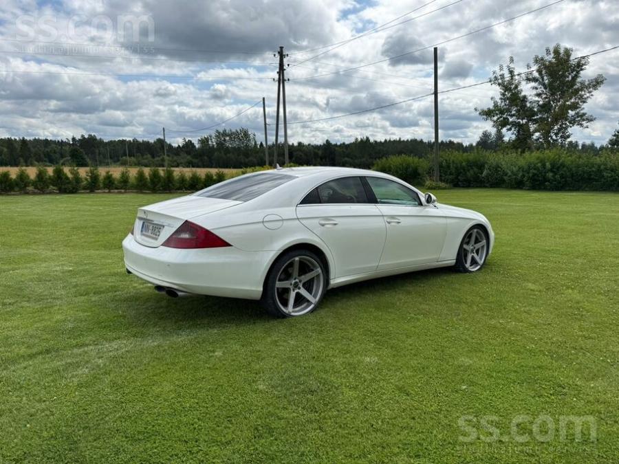 Balts Mercedes-Benz CLS 320 2008 Rīga, ar dzinēja tilpumu 3.20 L un nobraukumu 315 tūkst. km par 6500 €, foto 4 vietnē AUTOMOTO.COM.LV